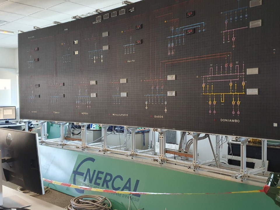 Le nouveau tableau synoptique de gestion du système électrique est en ...